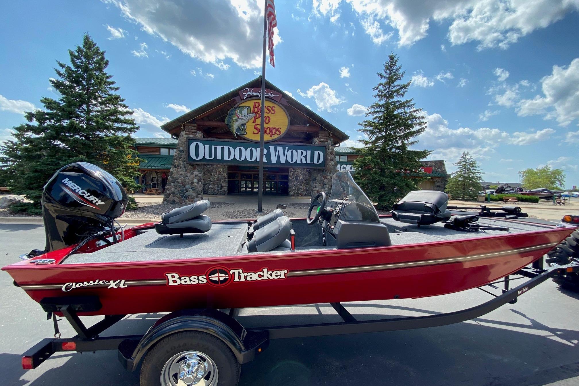2026 TRACKER BASS TRACKER CLASSIC XL | Bass Pro Shops